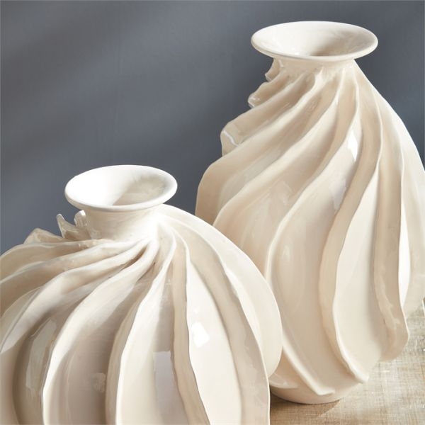 ONDULATA VASE | Adcock Furniture & Design